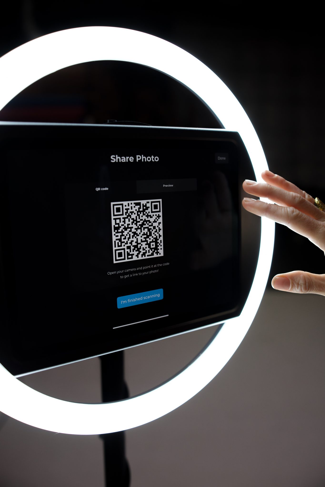 Event Photo Sharing with a QR Code Photo Booth | Simple Booth